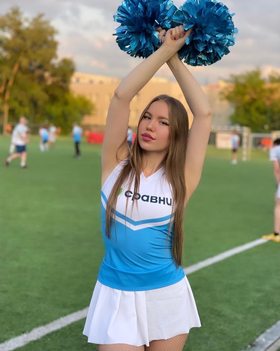 Julia M | LIBRA MODELS